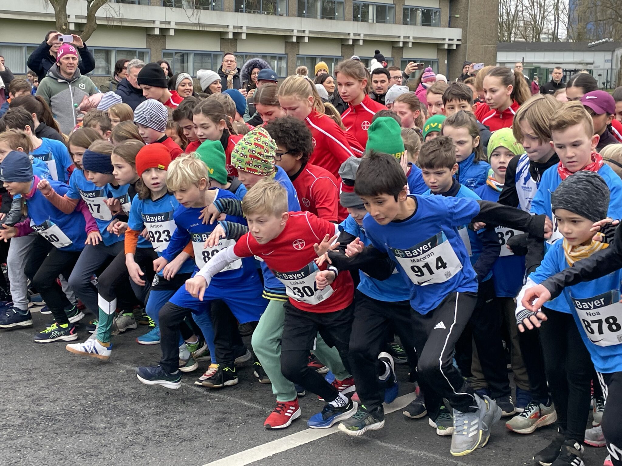 Straßenlauf „Rund um das Bayer Kreuz“ – Grundschule Bergisch Neukirchen ... Straßenlauf „Rund um das Bayer Kreuz“ – Grundschule Bergisch Neukirchen ...
